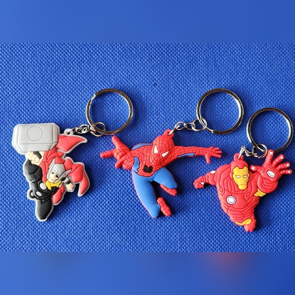 Other | Set Of 3 Marvel Superhero Rubber Keychains Spiderman Iron Man ...